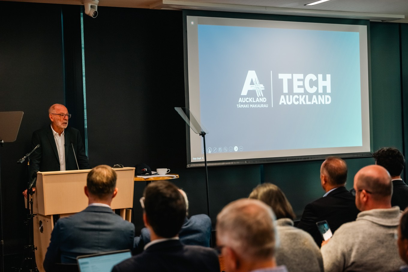Auckland Mayor takes tech and innovation to the next level - OurAuckland