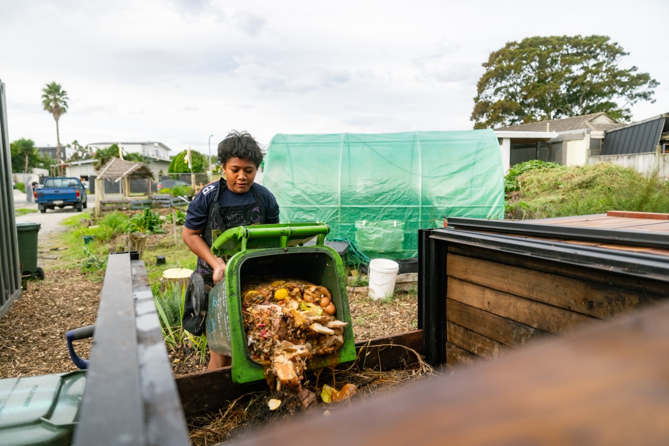 5 ways Māngere Community Enviro Hub is helping the community grow ...