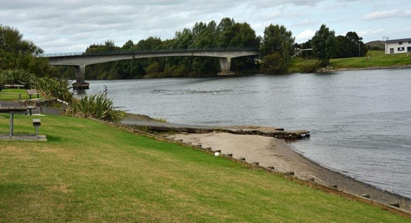 Weight limit set on Mercer Bridge - OurAuckland