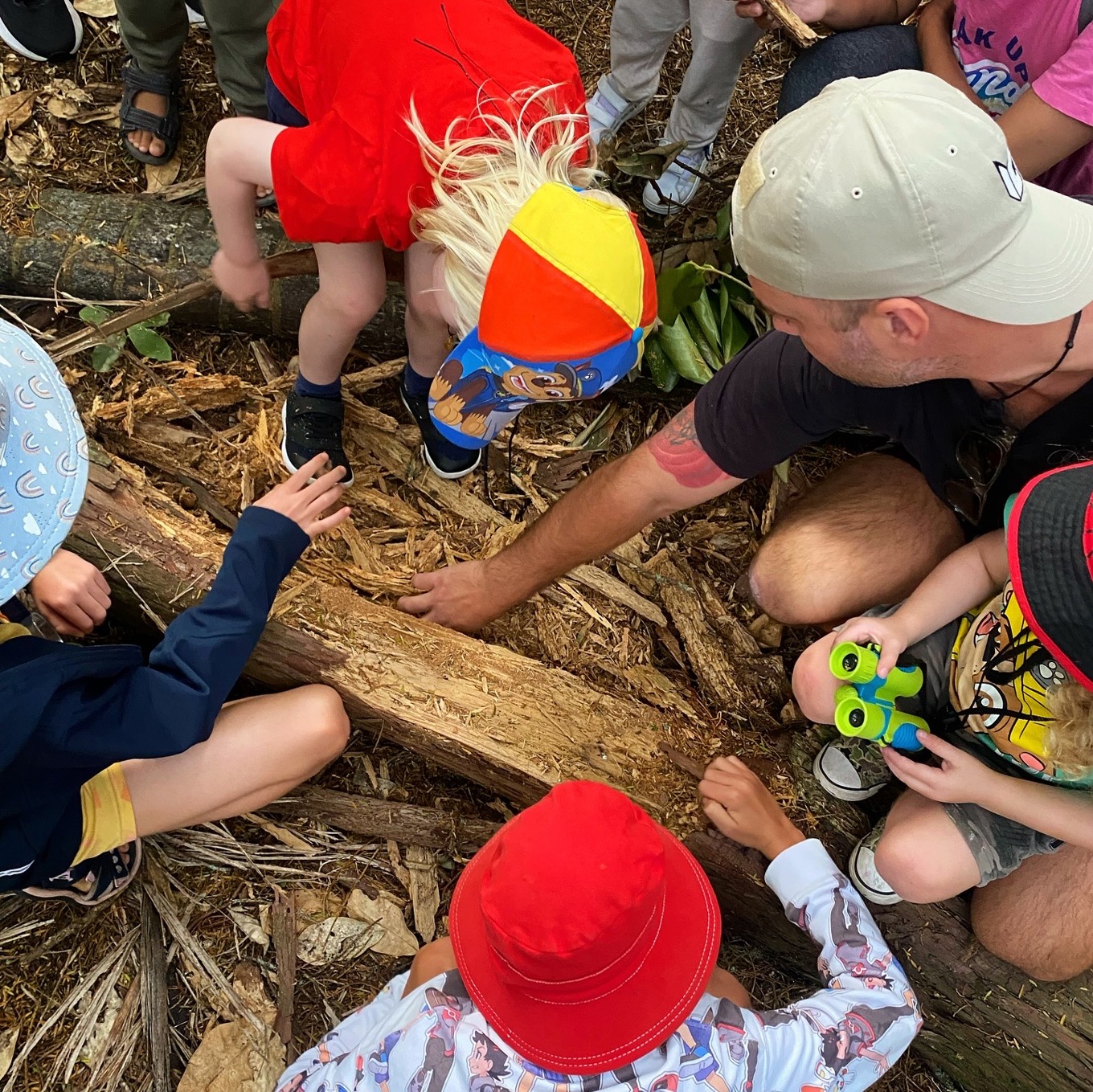 Sensory nature play in the garden - OurAuckland