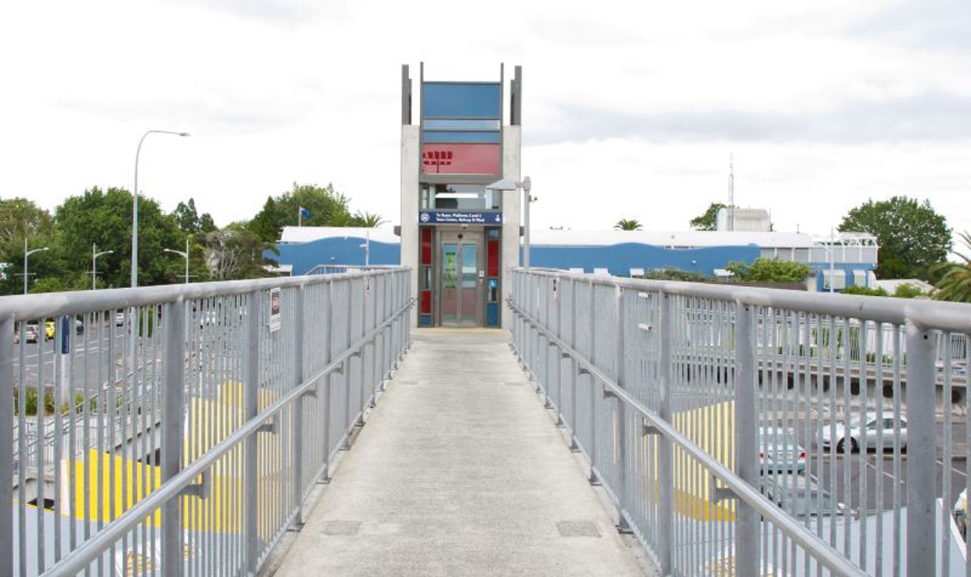 Leaky Papakura Station lifts under repair - OurAuckland