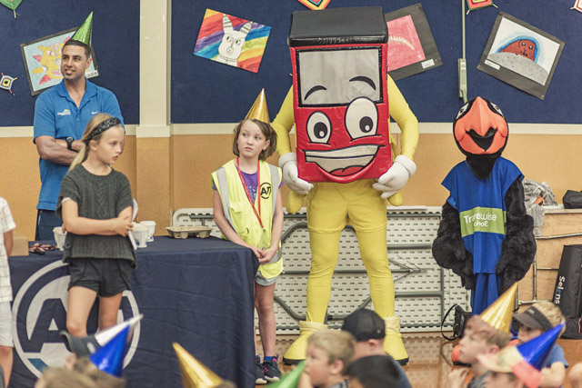 Auckland’s first walking school bus turns twenty - OurAuckland