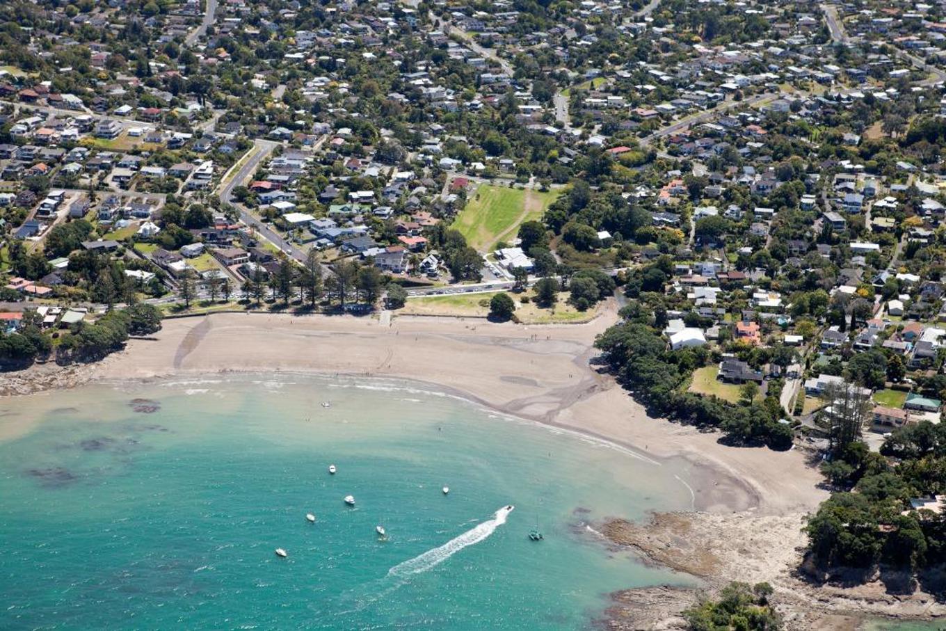 Best Auckland beaches to explore this summer - OurAuckland