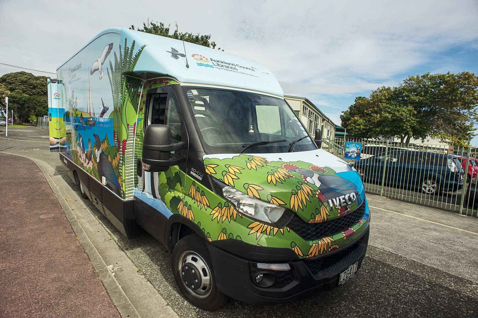 Toot toot – it’s the mobile library! - OurAuckland