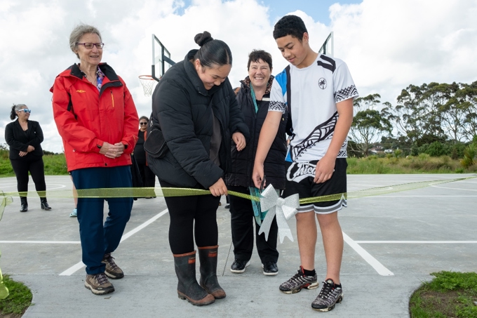 New basketball court a slam dunk for Whau - OurAuckland