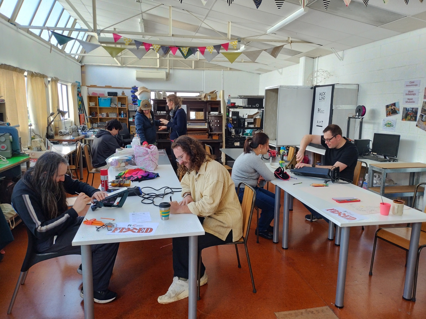 Repair Café established with help from grant and volunteers - OurAuckland