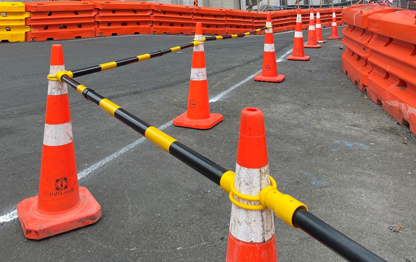 Auckland Mayor reveals plan to reduce road cones, road closures ...